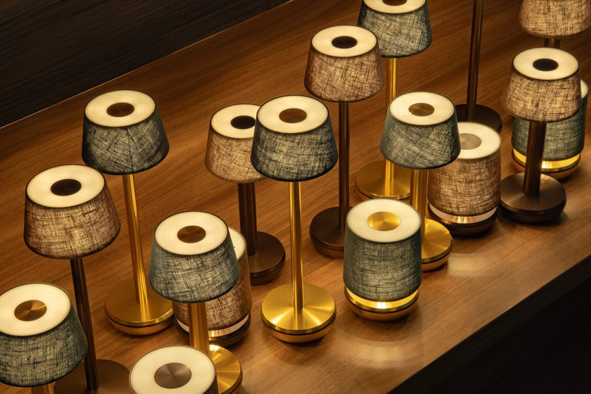 Humble Firefly: premium table lamp with a warm ambiance